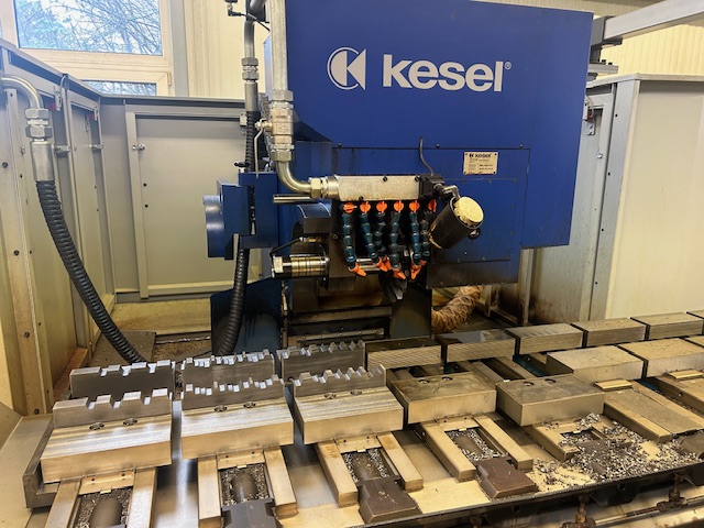 CNC Rack milling Machine - KESEL RMS 3200 - PLI International